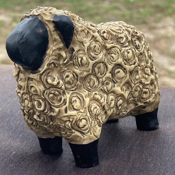 Accents | Sweet Textured Folk Art Sheep | Poshmark